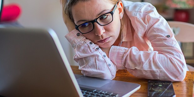 6 Ways to make your Facebook experience more positive and healthy