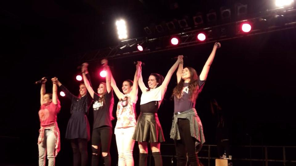 The 6 sisters of Cimorelli are one talented family