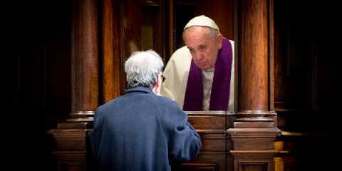 Pope Francis Asks Churches to Offer 24-Hour Confession
