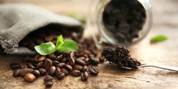 Natural skincare using coffee-Aleteia