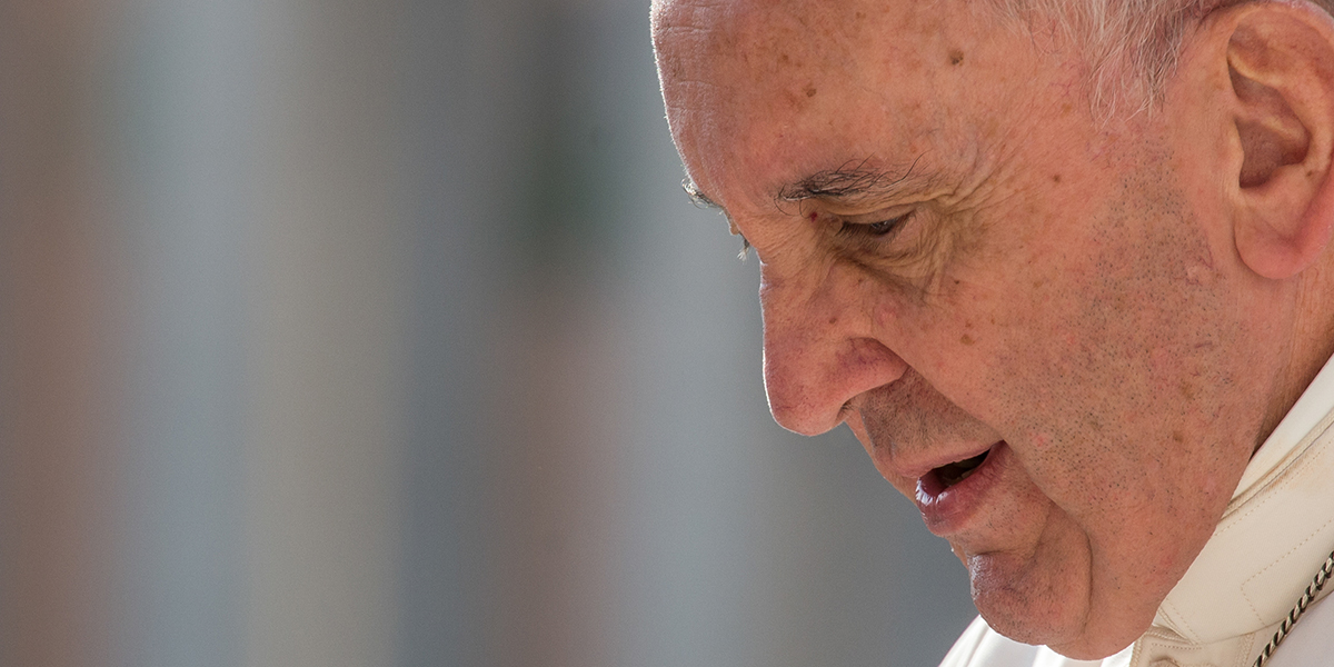 "Today it hurts to stand," admits Pope Francis