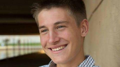 Walmart cashier feels called to pay customer's bill