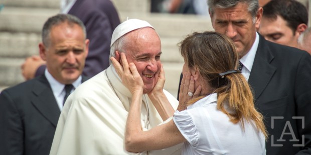 Pope Francis encourages us to smile--Aleteia