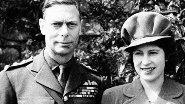 11 images of young Queen Elizabeth and father King George--Aleteia