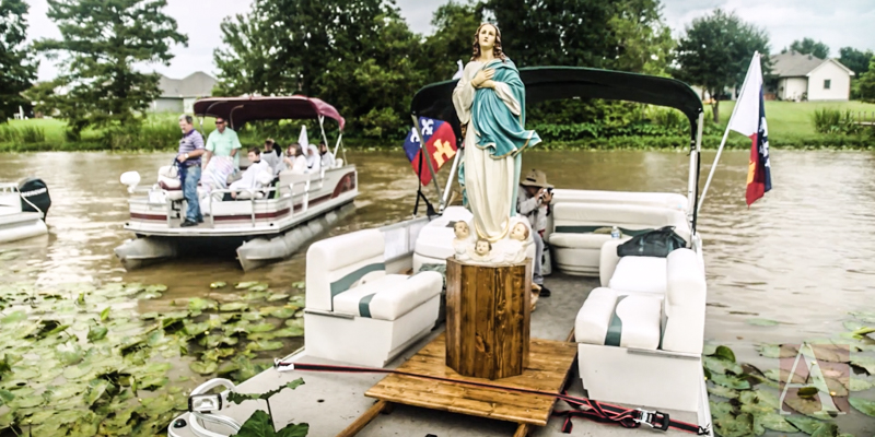 Cajun Eucharistic Boat Procession - Aleteia