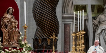 Virtually visit St. Peter’s Basilica: The columns (and pillars) of the ...