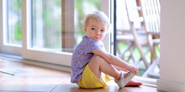 5 Chores your toddler can surprisingly do -- Aleteia