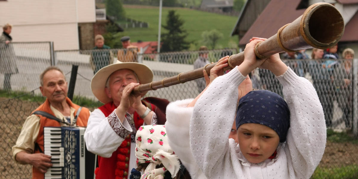 The spiritual roots of a fascinating Polish Advent tradition --Aleteia