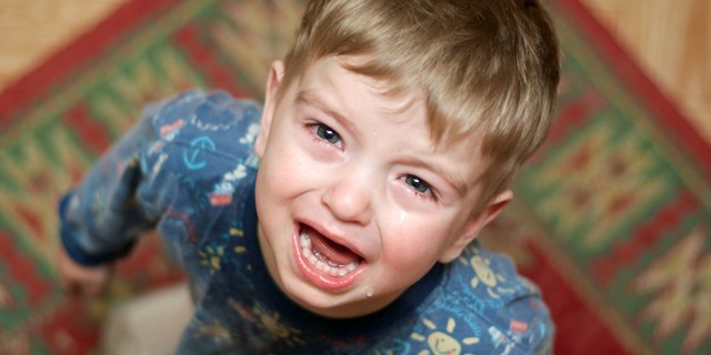 5 Ways to stay calm when your kid is having a tantrum