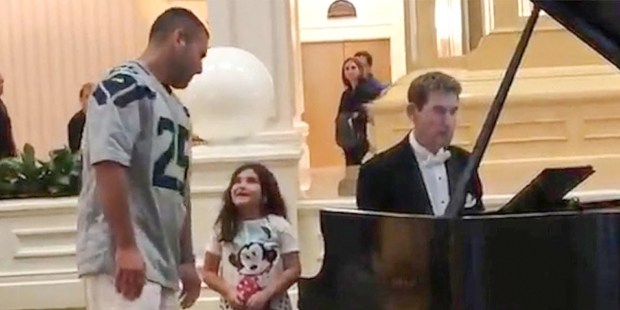 Dad steals the show with "Ave Maria" at Disney