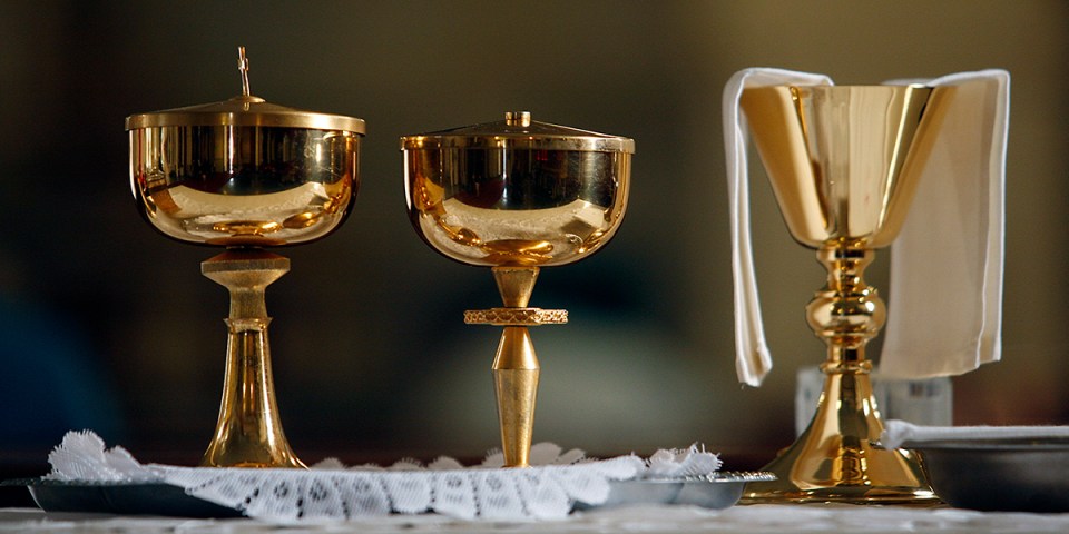 How the chalice and burial of Jesus are connected --Aleteia