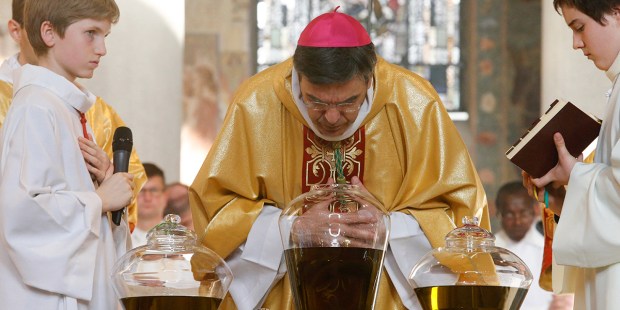 What is the Chrism Mass and why is it important? --Aleteia