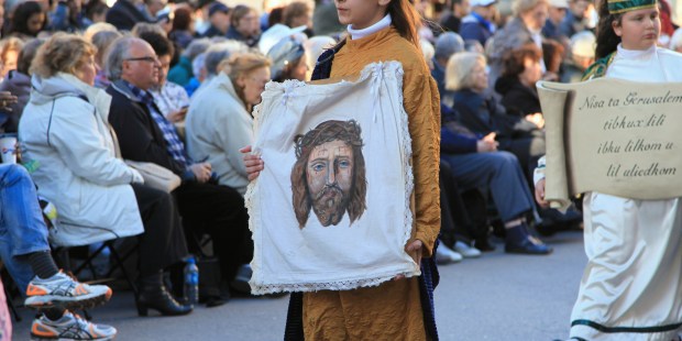 10 Countries and their Good Friday traditions