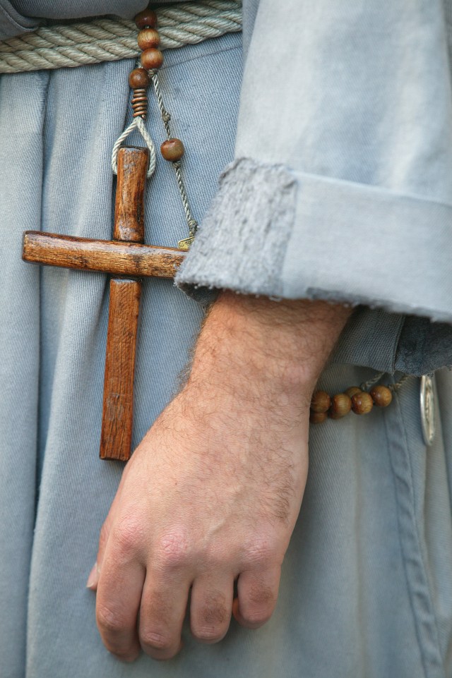 A guide to recognizing religious and monastic habits at first sight