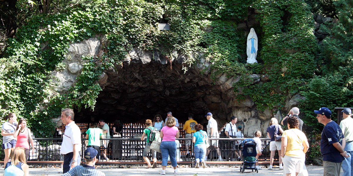 What is a grotto and why are so many Catholic shrines built in them ...