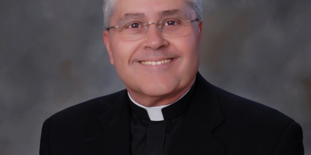 (slideshow) Delaware priest launches program for parishioners to write ...