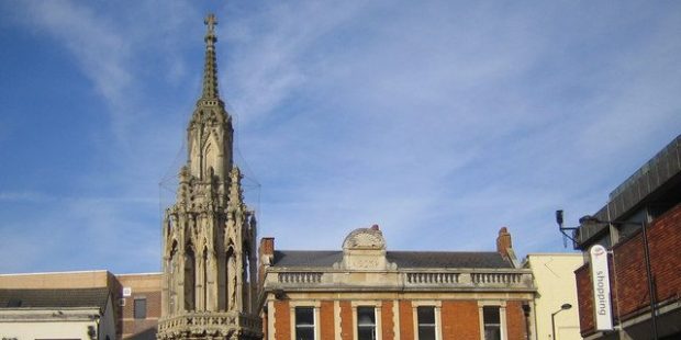 The Eleanor Crosses: A British royal romance etched in stone--Aleteia