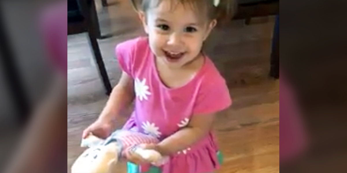 Watch this adorable little girl teach her “baby” how to make the Sign ...