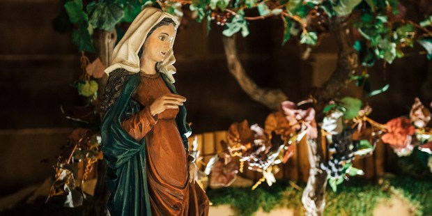 Why you should spend your Advent with Mary