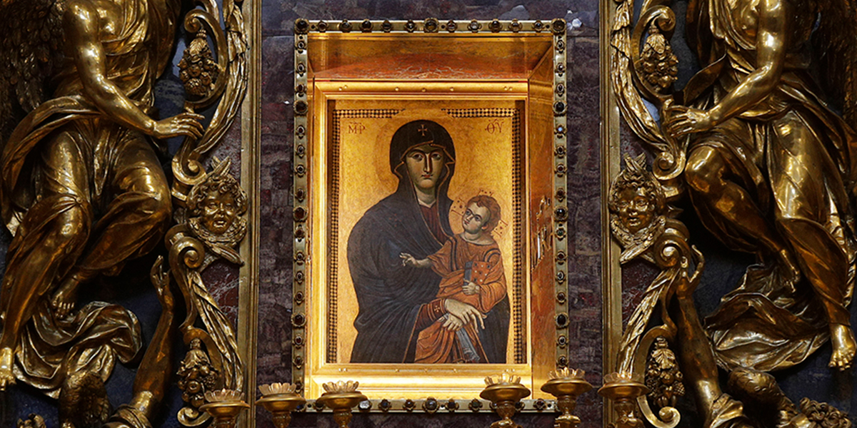 12 Marian images crowned by the pope