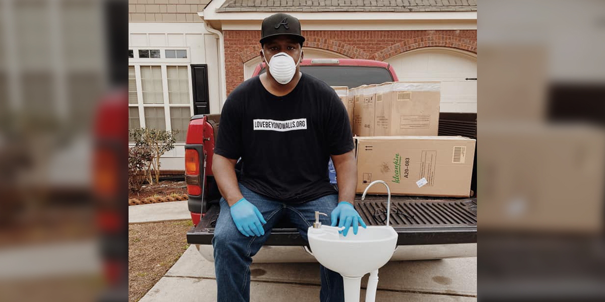 Atlanta man installs portable washing stations for the homeless