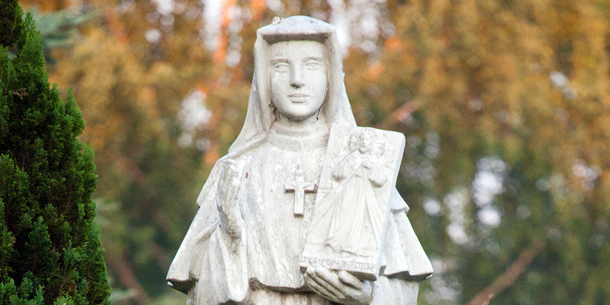 How St. Faustina would pray the Rosary every Saturday