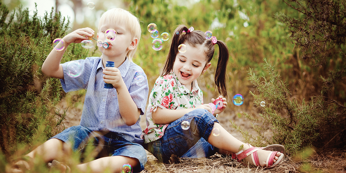 5 Ways to encourage your kids to be friends with each other