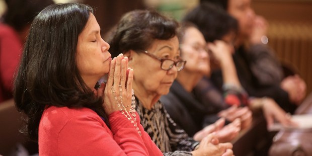Filipinos begin 21 days of prayer for national healing