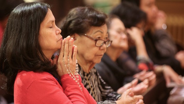 Filipinos begin 21 days of prayer for national healing