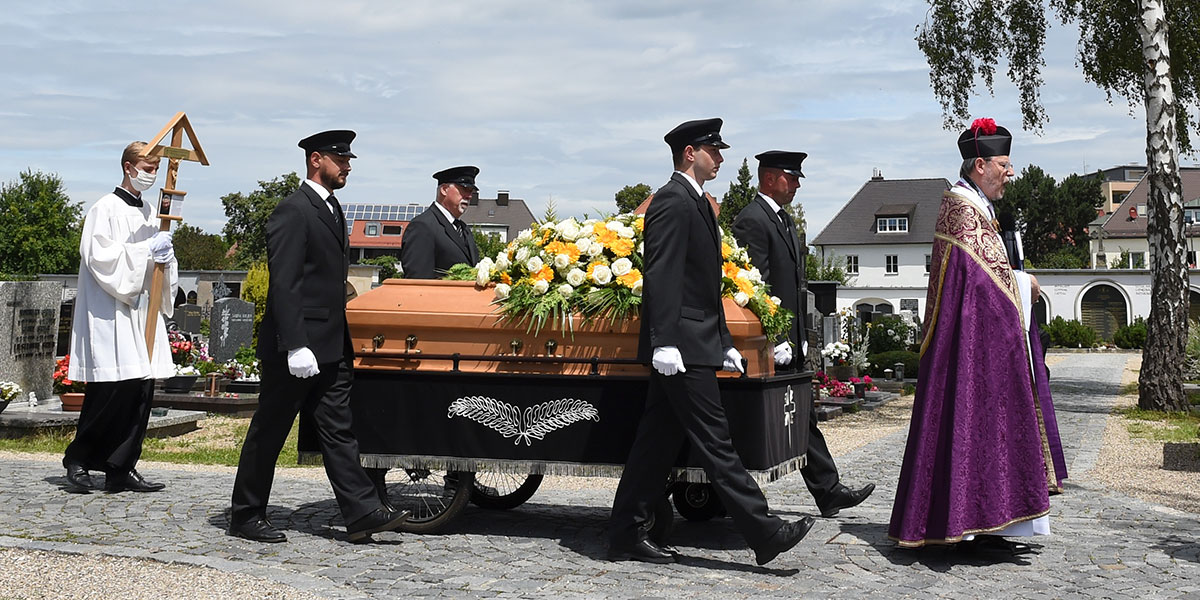 ‘For all that you have done, suffered, and given me’: Benedict’s ...