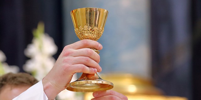 How Holy Communion unifies the Church into one body