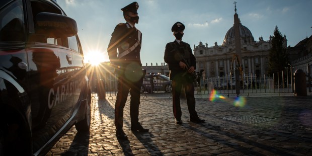 Pope thanks police for exercising patience, as God does