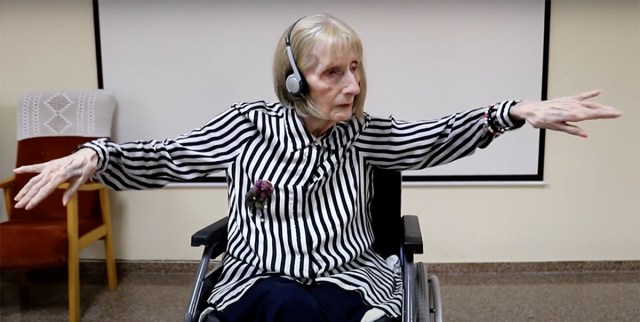 96-year-old opera singer’s rendition of Ave Maria is simply stunning