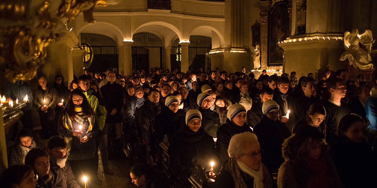 The profound symbolism of the Rorate Mass during Advent