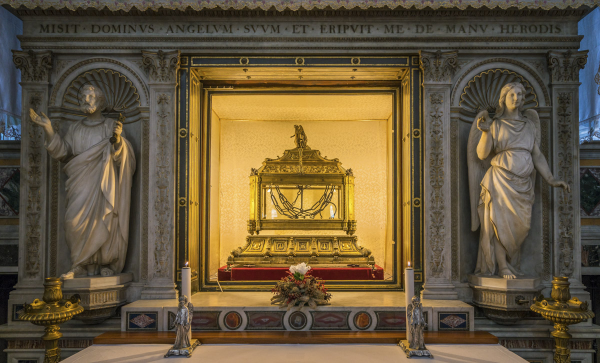 The chains of St. Peter: A “double relic”