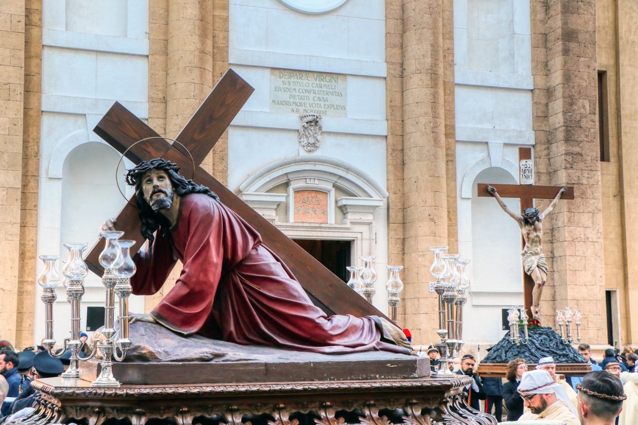 A Holy Week like no other in Southern Italy