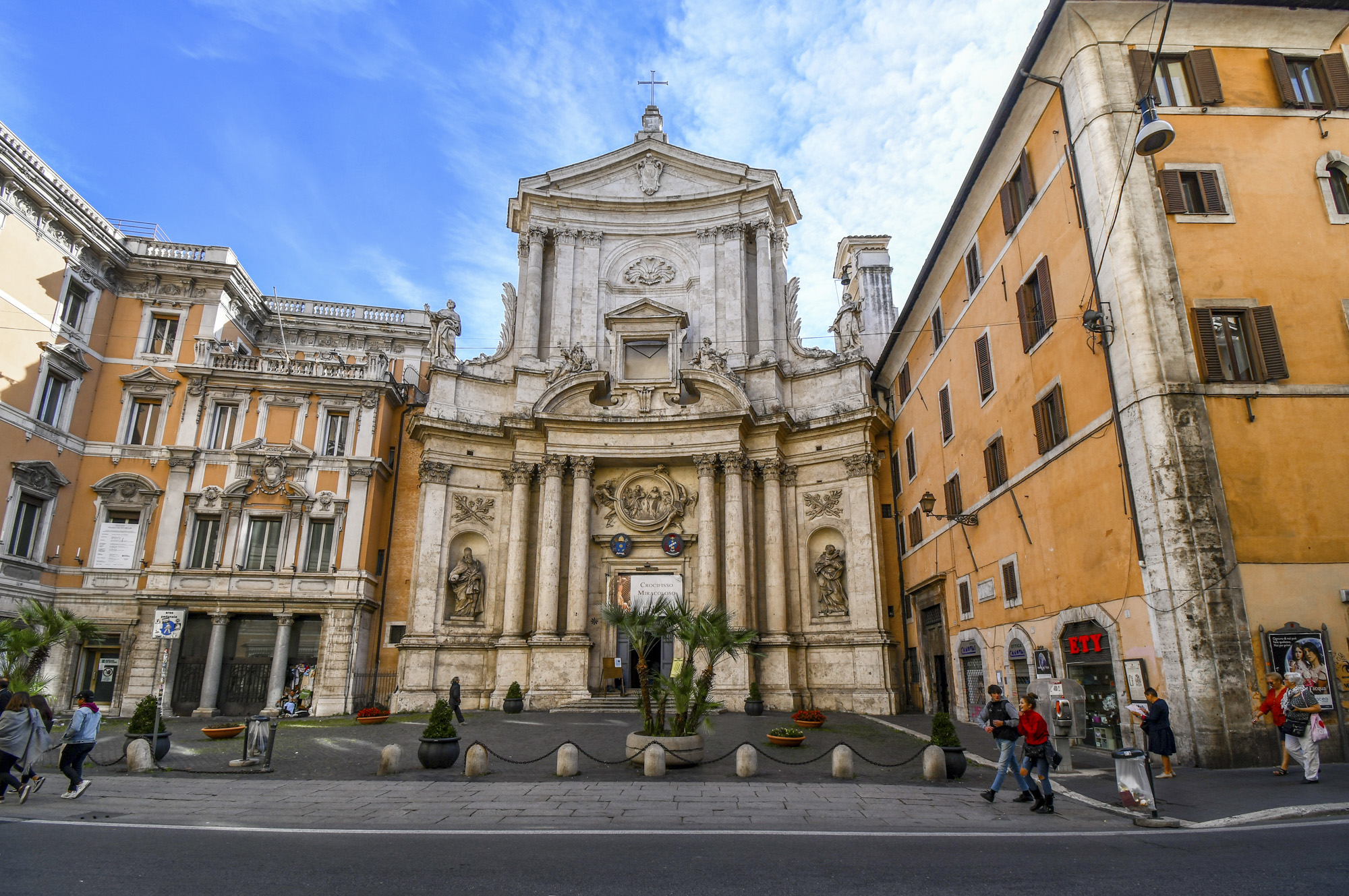 Virtually visit the Basilica of San Marcello al Corso and the ...