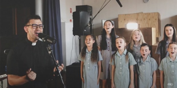 Fr. Rob Galea pens hymn for bicentennial of Catholic education in Australia