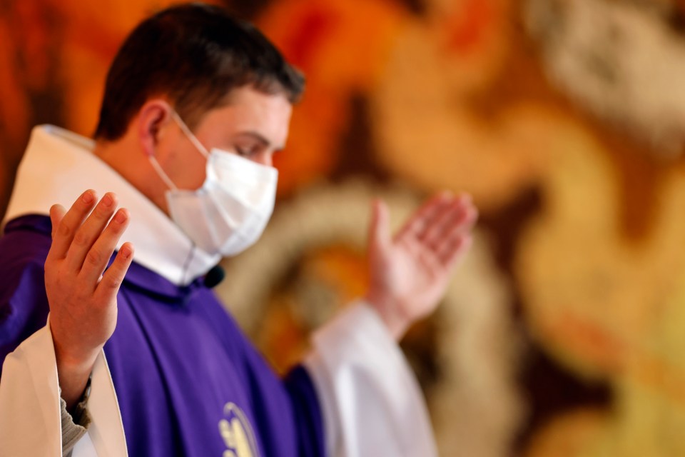 Report reveals COVID-19’s toll on Catholic priests and religious