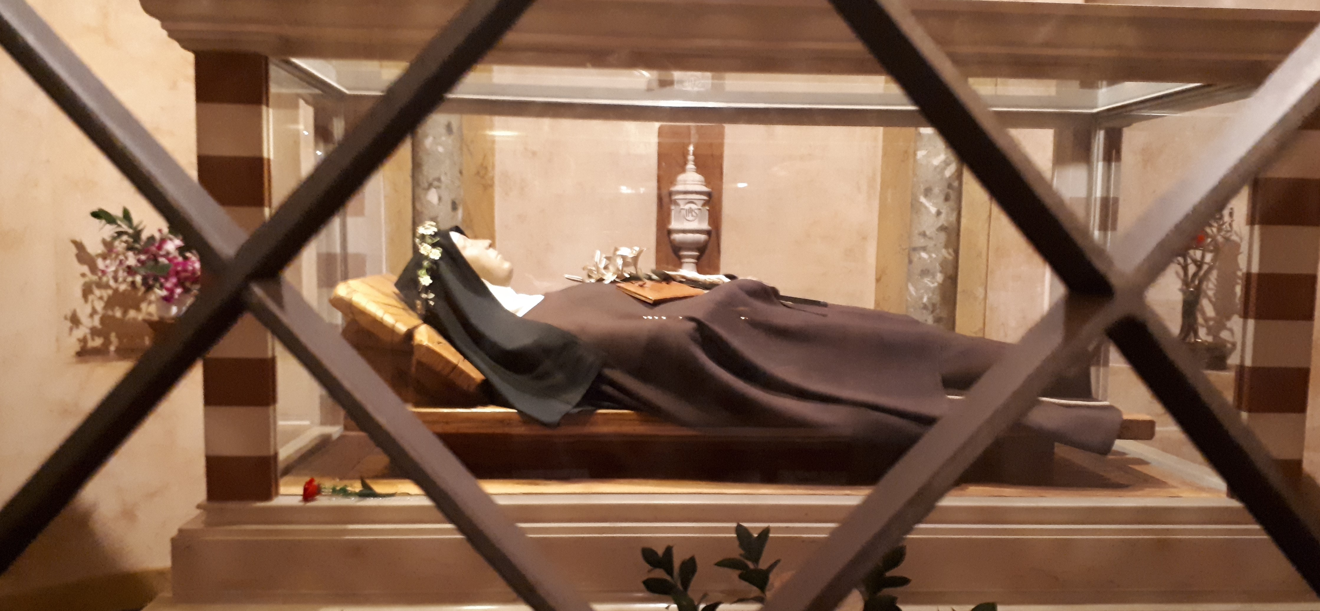 The extraordinary vision St. Clare had on her deathbed