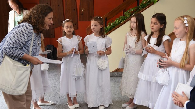 Rome publishes a rite to institute lay catechists