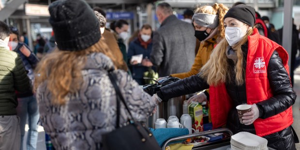 Where to donate to help Ukrainian refugees