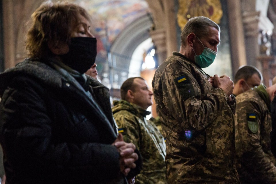 A church-turned-shelter in Ukraine: People pray every day in the city ...