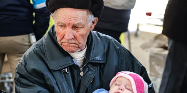 An 84-year-old Ukrainian man saved his family: “I don’t want my ...