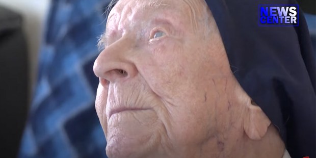 10 Things to know about the late-Sister Andre, who was the world’s ...