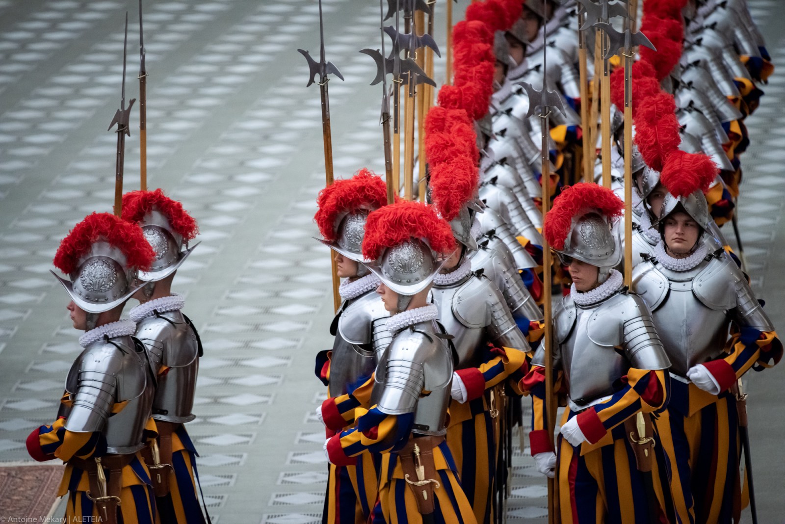 Beauty and solemnity: The Swiss Guard swearing-in ceremony (Images)