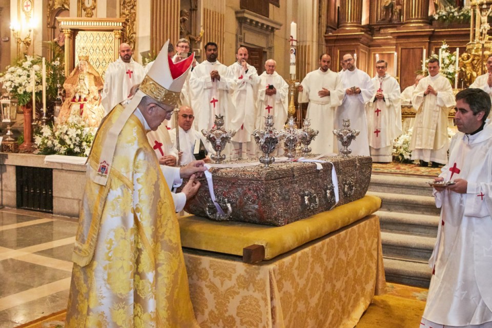 The remains of Saint Isidore the Farmer on display in Madrid