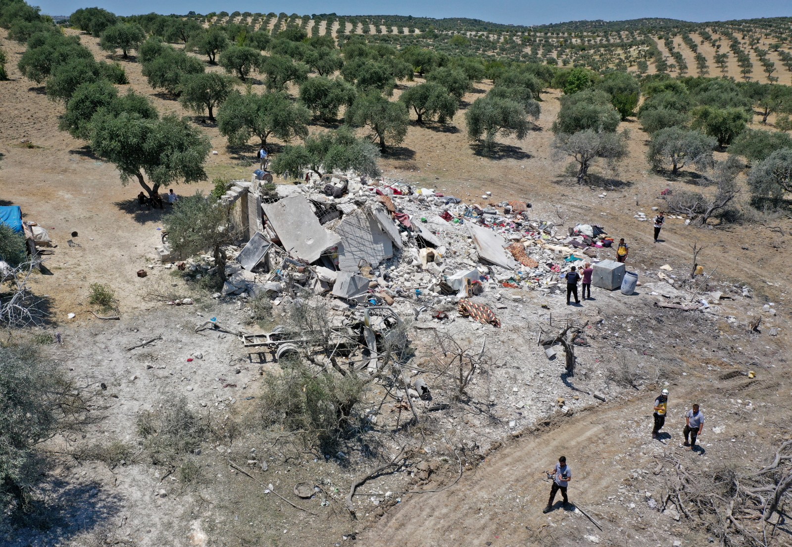 2 Dead and 12 injured in attack on new church in Syria