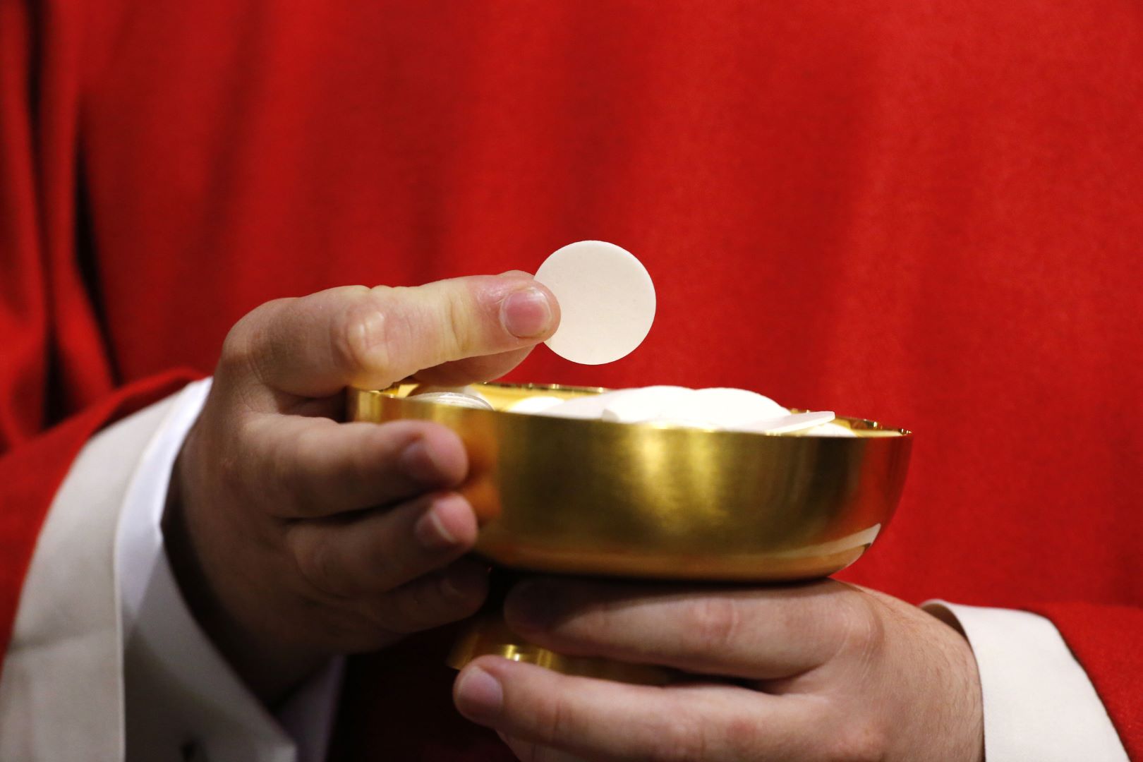 How Holy Communion unifies the Church into one body