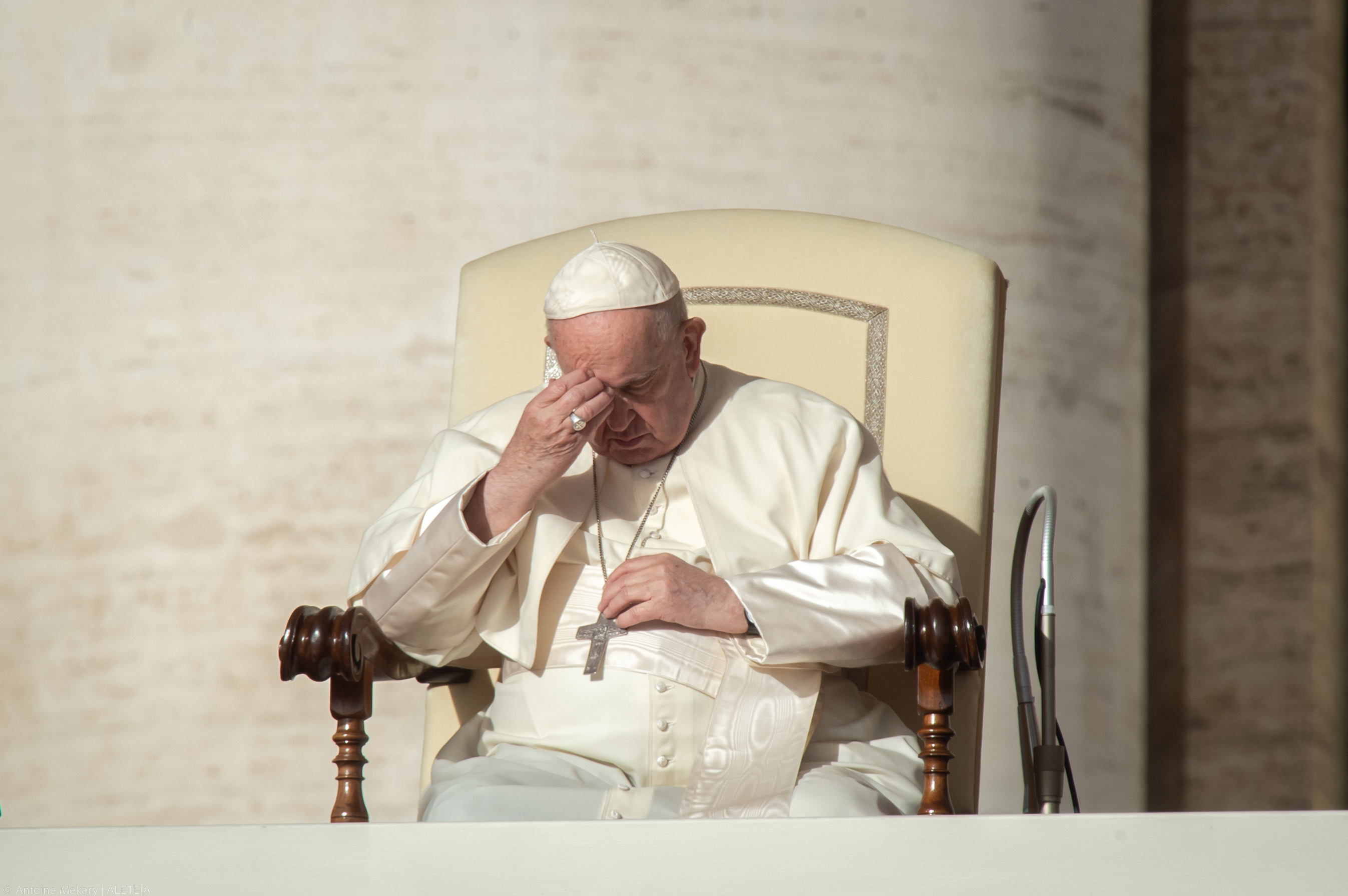 Pope Francis: “deep shock” at violence in Kyiv and Gaza